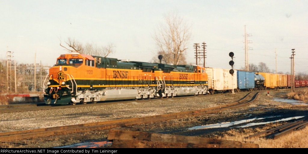 BNSF 1120